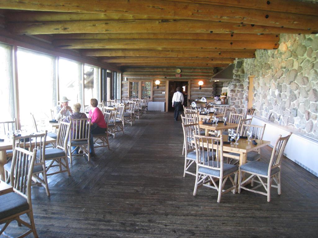 5 Ways to Market a Small Restaurant on a Small Budget