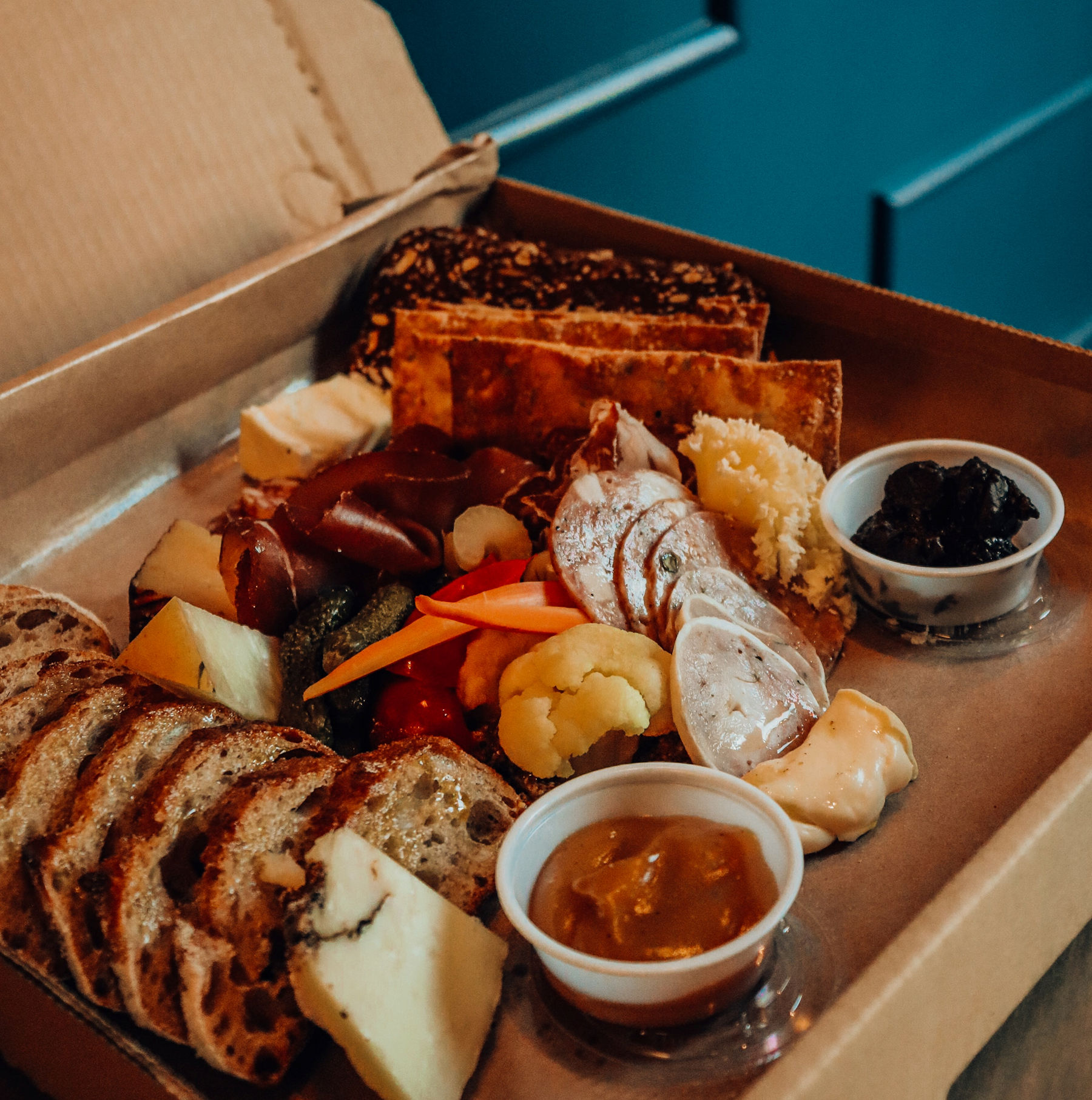 6 Ideas to Improve Your Carry-Out Customer Experience
