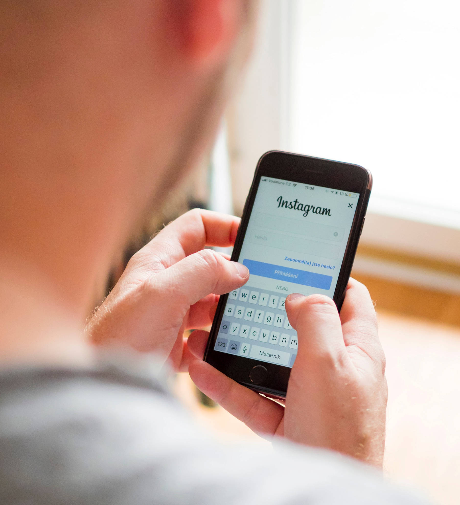 5 Ideas That Get Social Media Followers in The Door