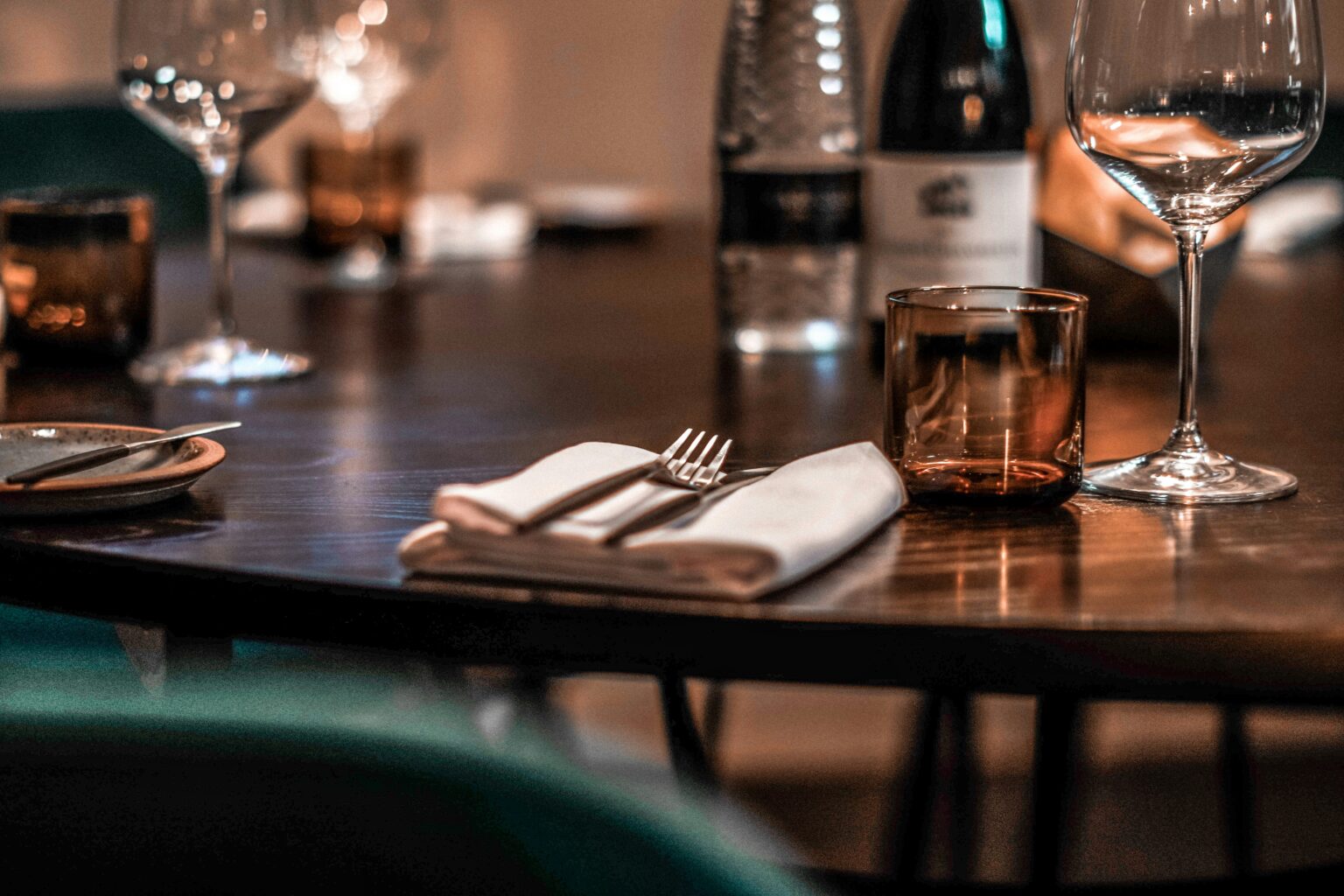 The Independent Restaurant: Lighting, Angles, and Layouts That Win